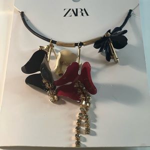 Zara | Accessories | Zara Jewel Floral Necklace | Poshmark